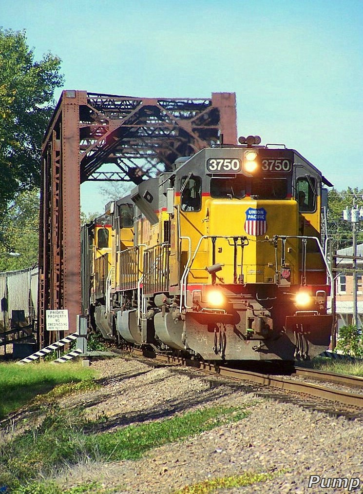 Northbound Empty Grain Train on the Black River Bridge
